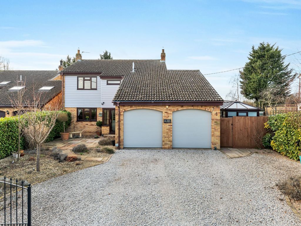 4 bed detached house for sale in High Street, Tadlow SG8 - Zoopla