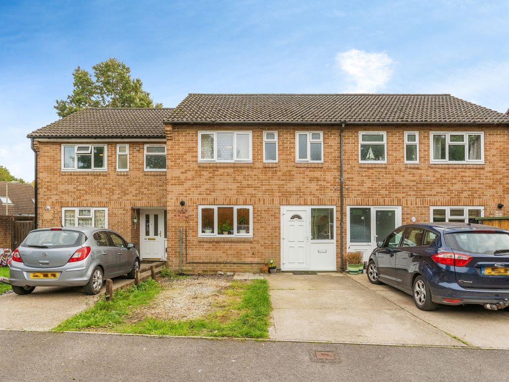3 Bed Terraced House For Sale In The Mill Pond Holbury Southampton