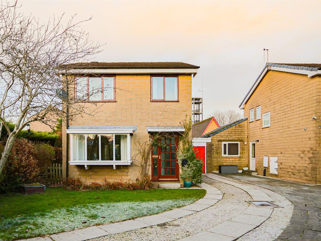 3 bed link-detached house for sale in Green Walk, Earby, Barnoldswick ...