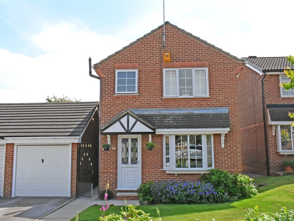 3 bed detached house for sale in King George Croft, Morley, Leeds, West ...