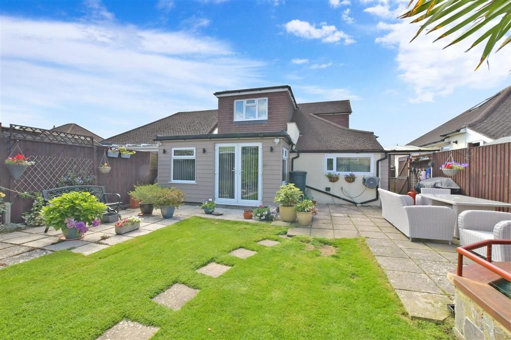 3 bed bungalow for sale in Courtwick Road, Littlehampton, West Sussex ...