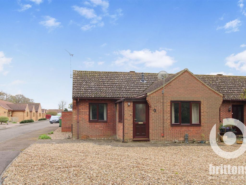 2 bed semi-detached bungalow for sale in Linn Chilvers Drive, Heacham ...