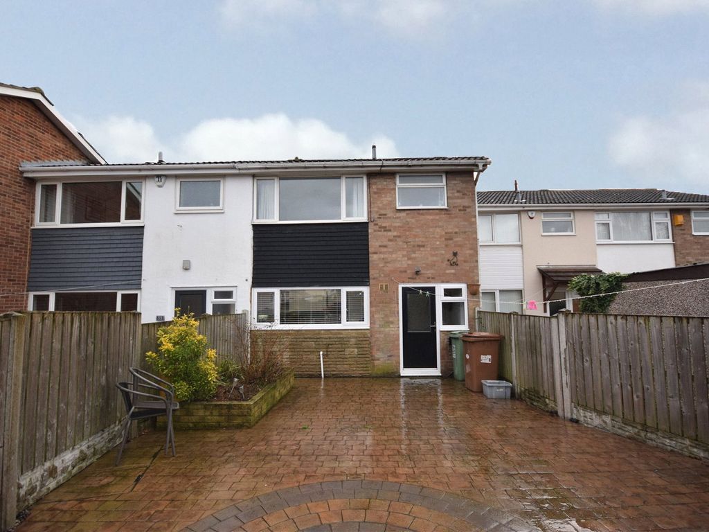 3 bed town house to rent in Garland Drive, Colton, Leeds LS15 - Zoopla