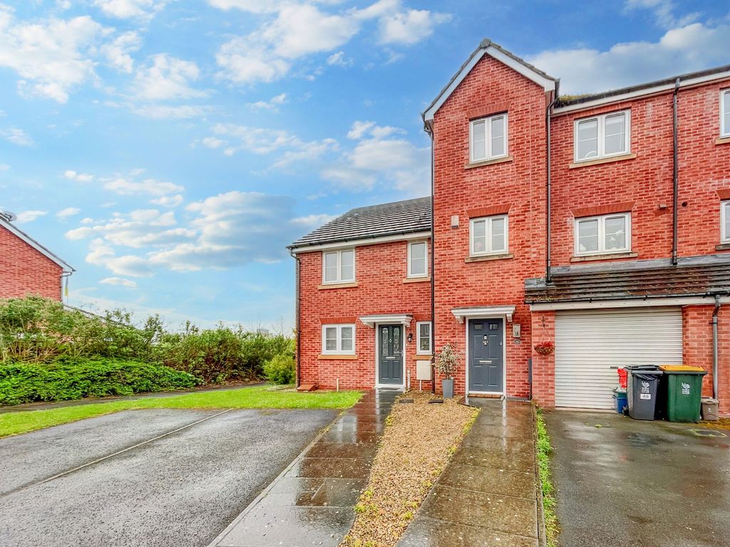 3 bed terraced house for sale in Argosy Way, Newport NP19, £240,000 ...