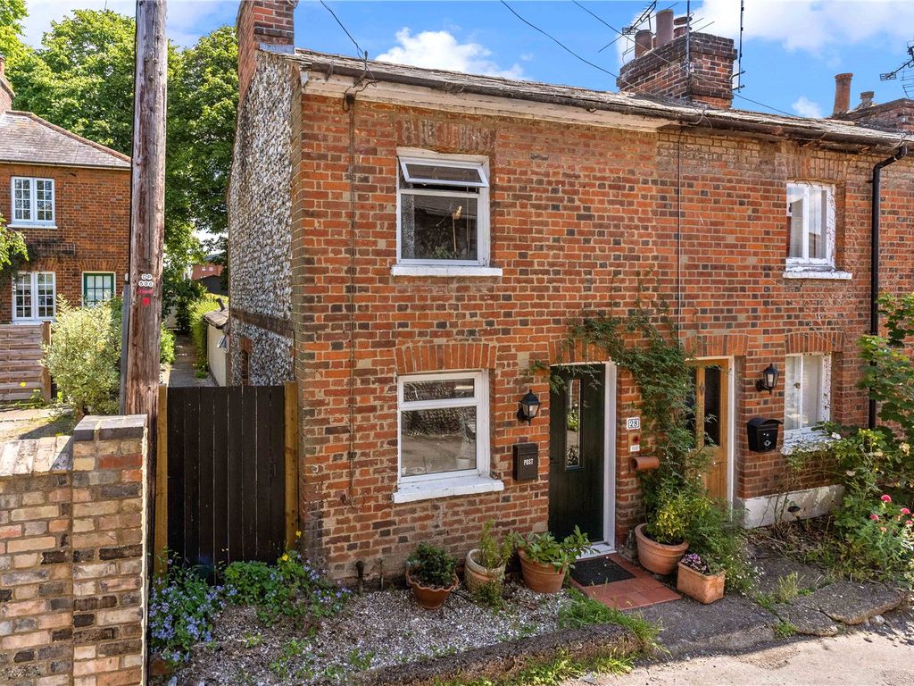 2 Bed End Terrace House For Sale In Mill Lane Saffron Walden Essex