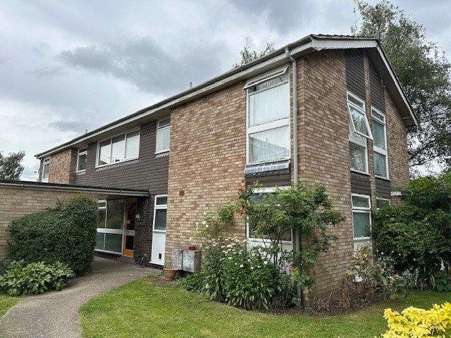 1 bed flat to rent in Fingringhoe Road, Colchester CO2, £750 pcm - Zoopla