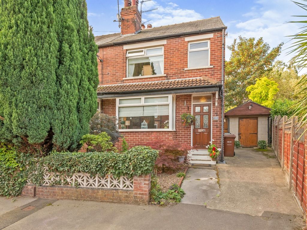 3 bed end terrace house for sale in Pinder Grove, Leeds LS12 - Zoopla