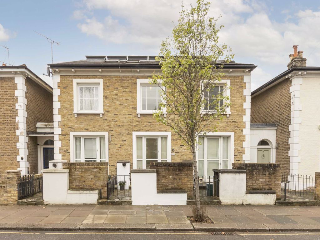 1 bed terraced house for sale in Sheendale Road, Richmond TW9 - Zoopla