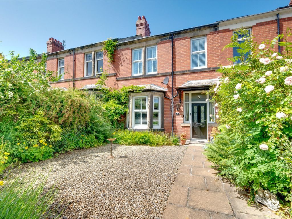 3 Bed Terraced House For Sale In Essex Gardens Low Fell Tyne And Wear