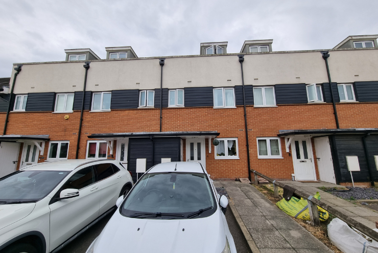 3 Bed Terraced House For Sale In North Road Purfleet On Thames Rm19