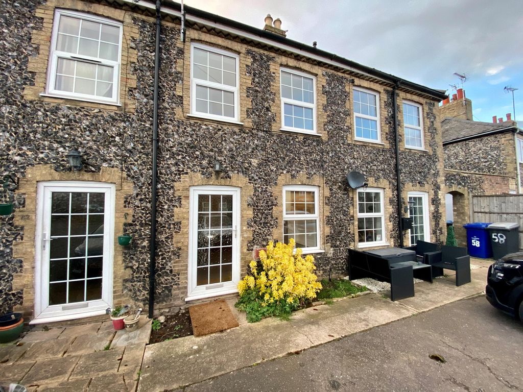 2 bed terraced house to rent in London Road, Brandon IP27, £800 pcm ...