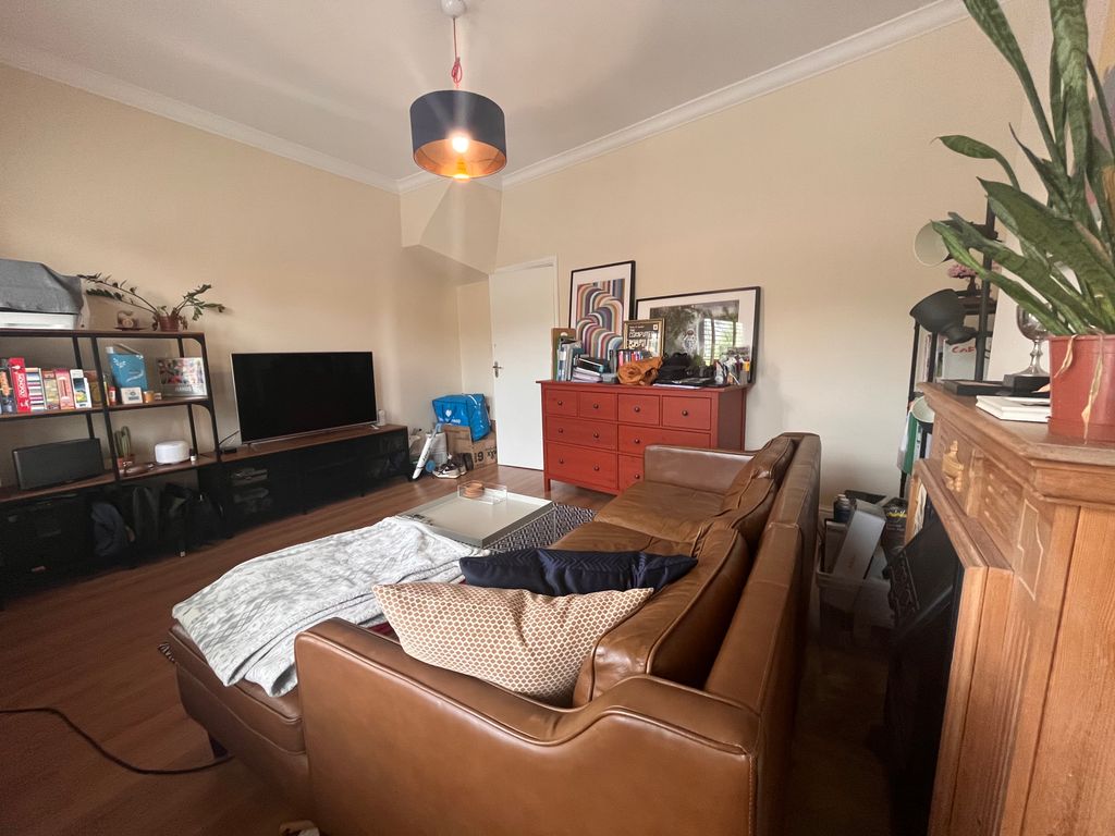 1 bed flat to rent in Vale Road, London N4 - Zoopla