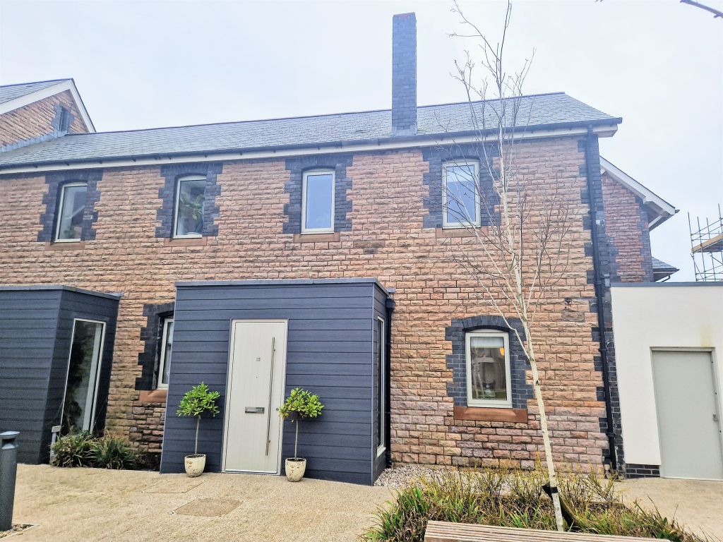 2 bed flat for sale in Rest Bay, Porthcawl CF36, £400,000 - Zoopla