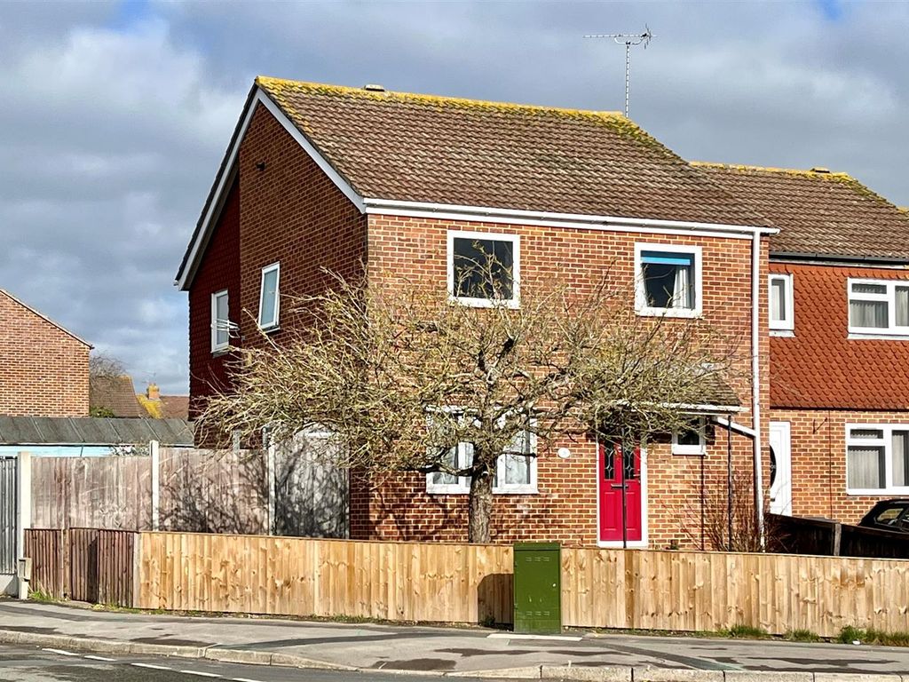 4 bed property for sale in Evenlode Road, Tuffley, Gloucester GL4 - Zoopla