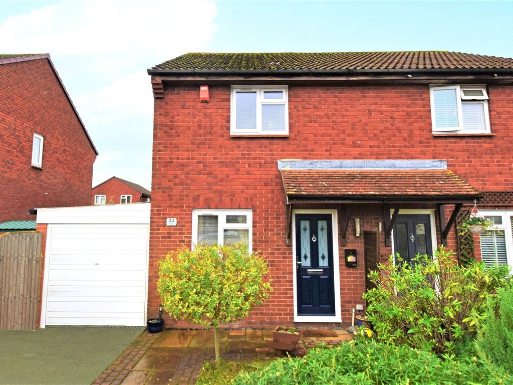 3 Bed Semi Detached House For Sale In Braemore Close Thatcham