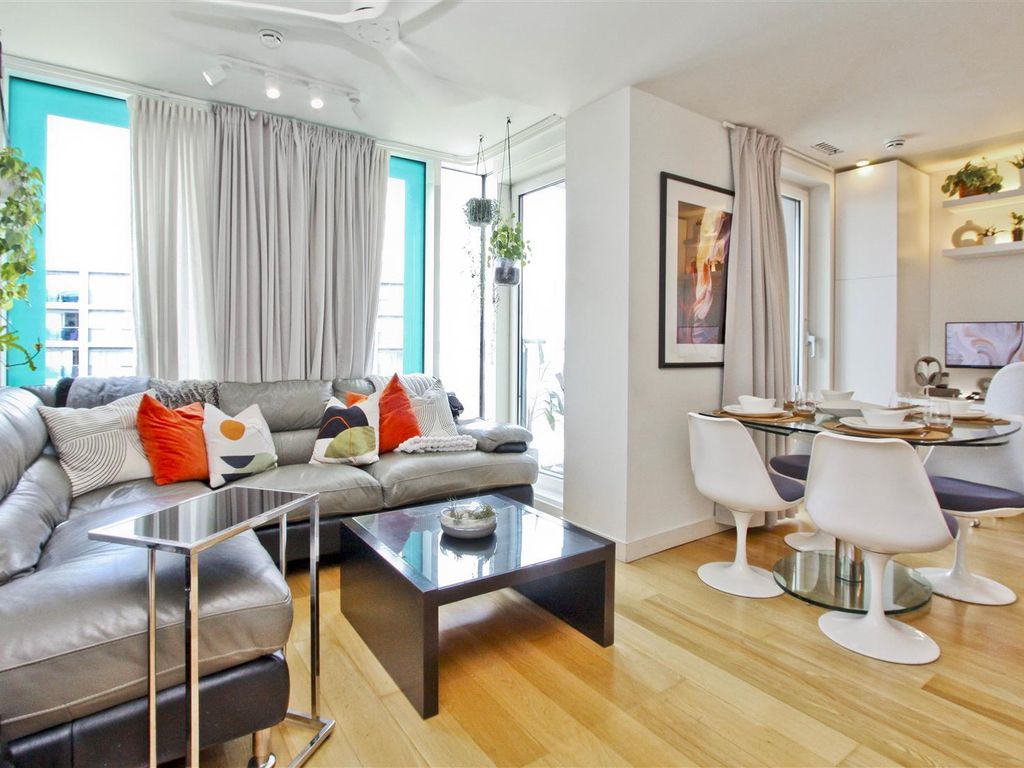 2 bed block of flats for sale in Vantage Building, Station Approach ...