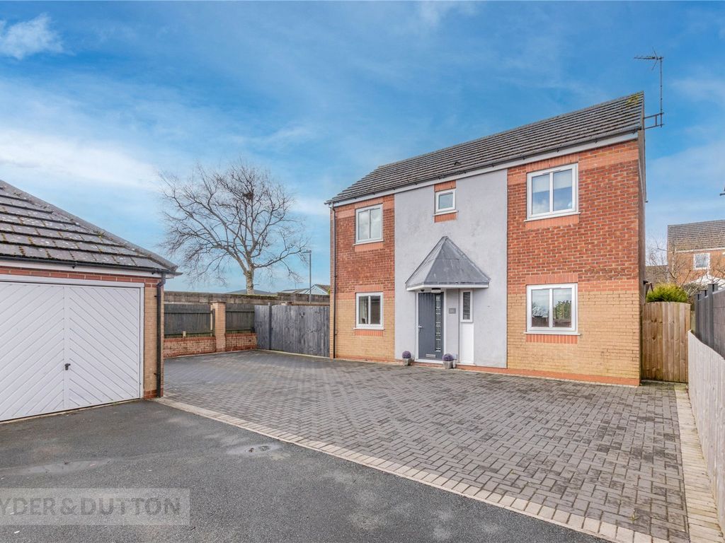 3 bed detached house for sale in Heathmoor Park Road, Halifax, West ...