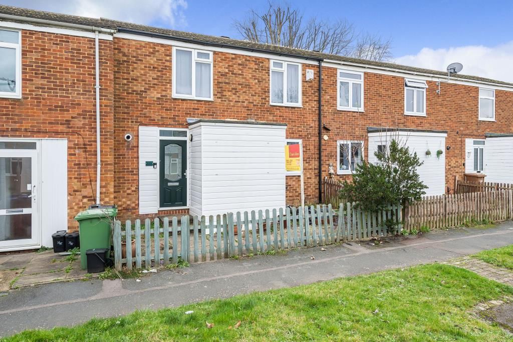 3 Bed Terraced House To Rent In Holbeck Bracknell Rg12 £1 750 Pcm