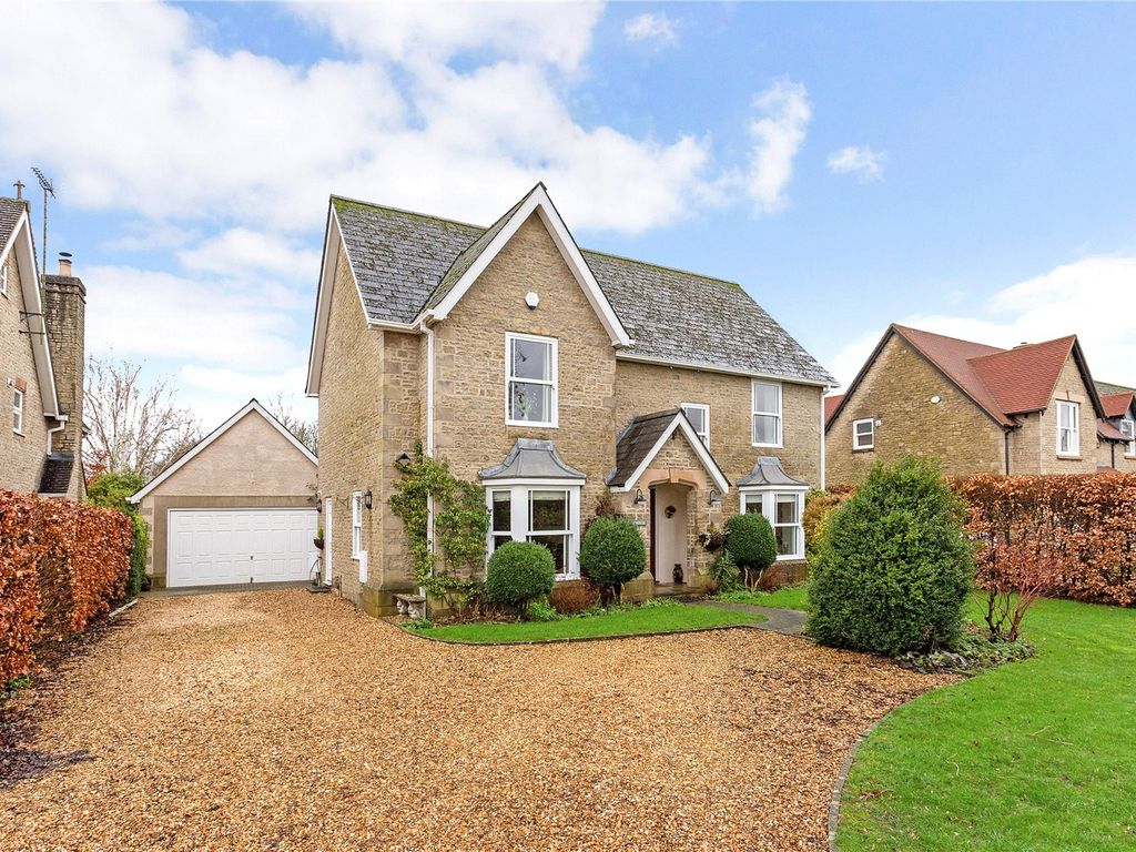 4 bed detached house for sale in Latton, Swindon, Wiltshire SN6 - Zoopla