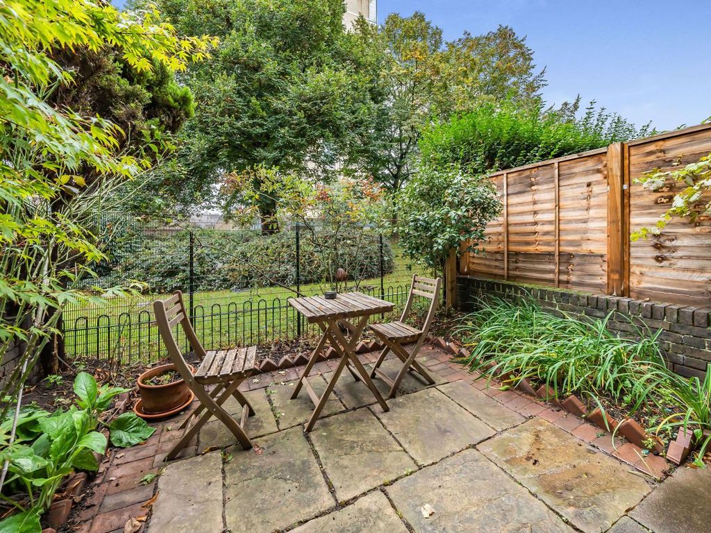 2 bed maisonette for sale in Burley House, Walter Terrace, Stepney ...