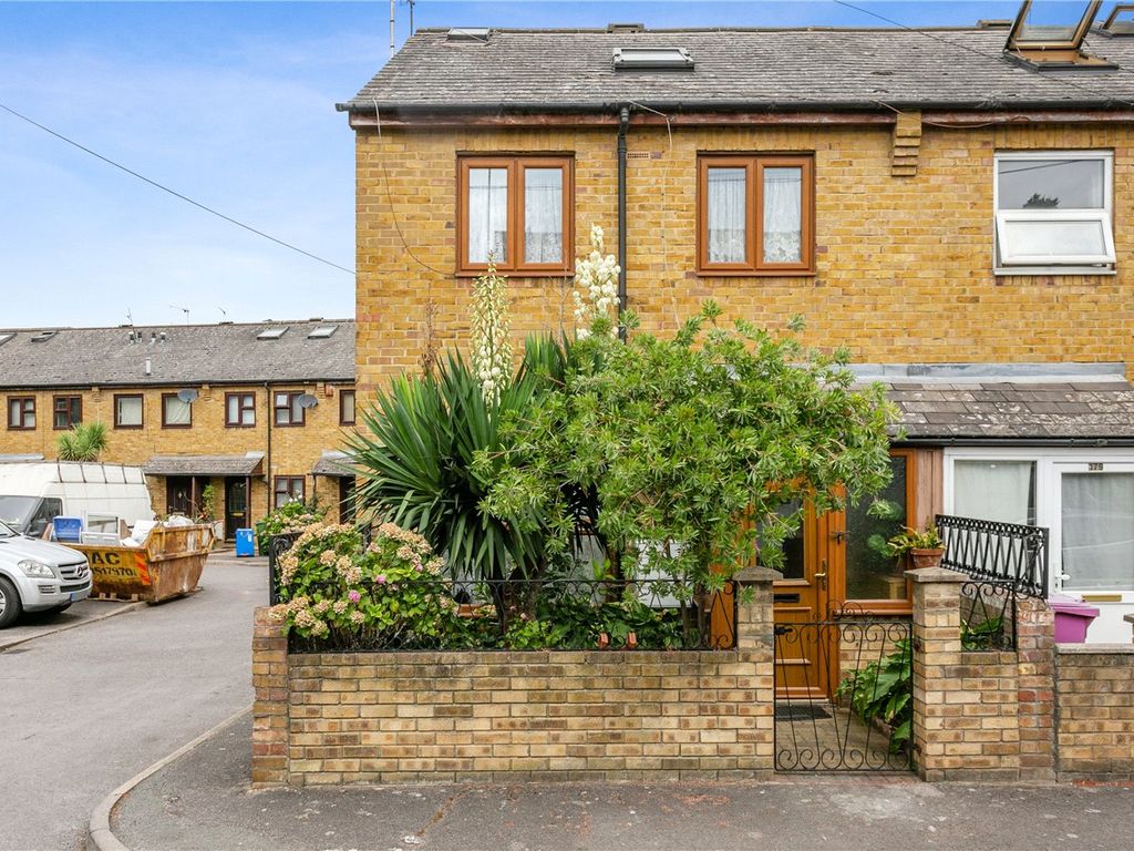 4 bed end terrace house for sale in Woodseer Street, London E1 - Zoopla