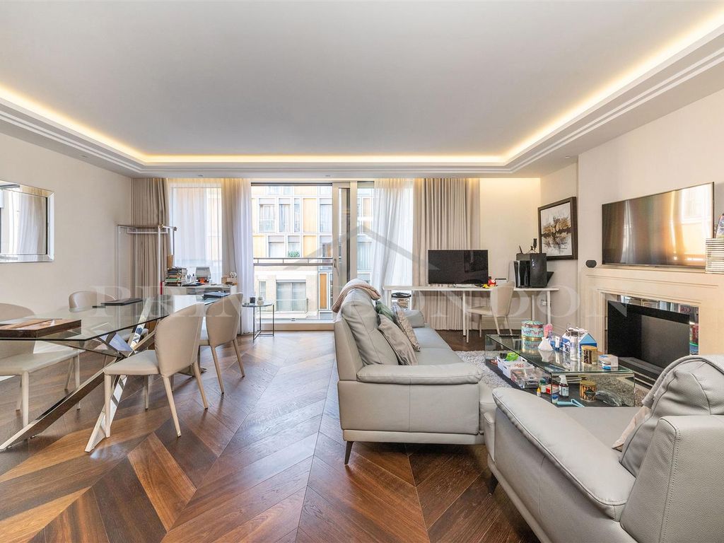 2 bed flat for sale in Gladstone House, 190 Strand, London WC2R, £ ...