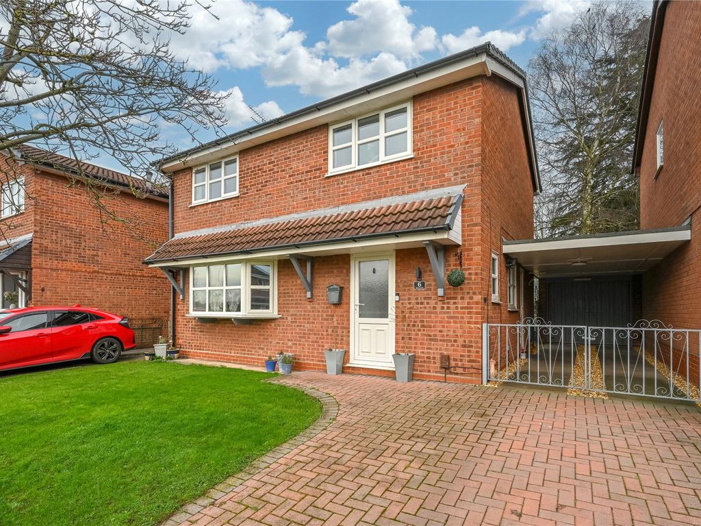 4 bed detached house for sale in Denver Fold, Stafford, Staffordshire ...
