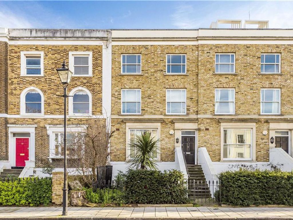 2 bed flat for sale in Stockwell Park Road, London SW9 - Zoopla
