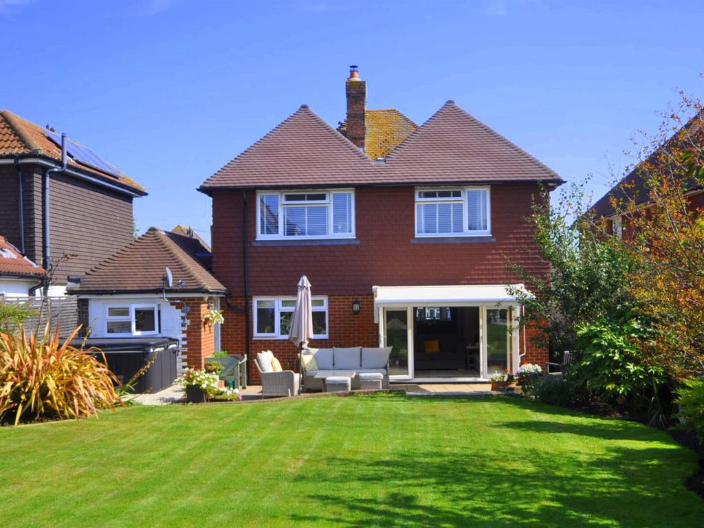 4 Bed Detached House For Sale In Willingdon Park Drive Eastbourne Bn22