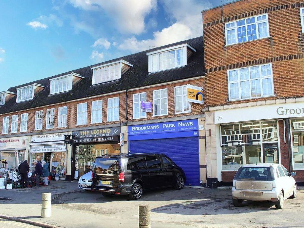 2 bed property to rent in Bradmore Green, Brookmans Park, Hatfield AL9 ...