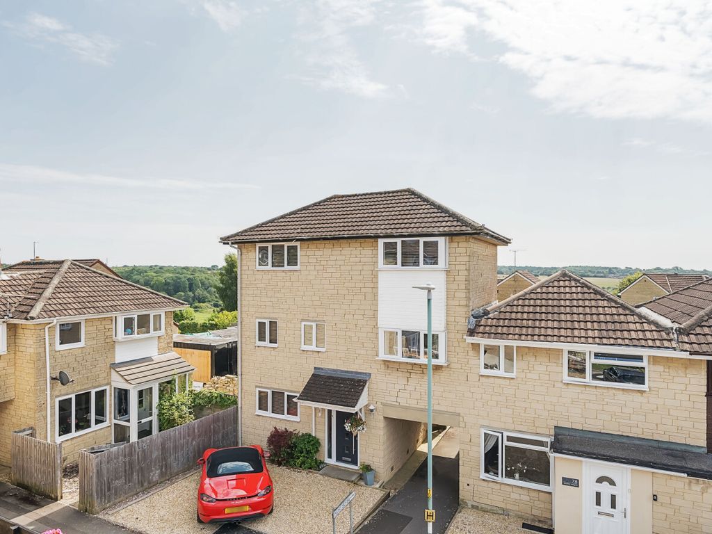 4 bed end terrace house for sale in Stratton Heights, Cirencester ...