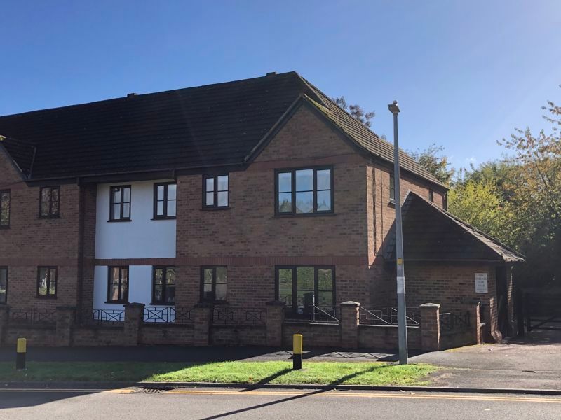 2 bed flat to rent in Ridge Green, Shaw, Swindon SN5, £925 pcm - Zoopla