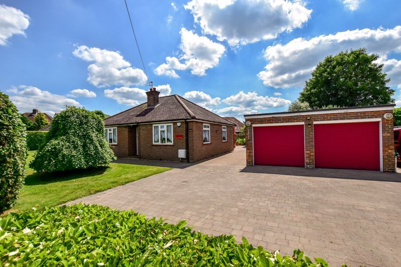 1 Bed Detached Bungalow For Sale In Botley Road Ley Hill Chesham Hp5