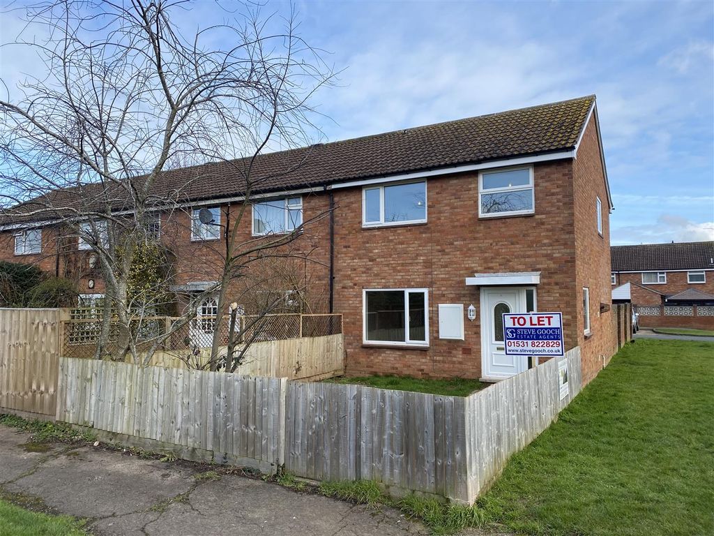 3 Bed End Terrace House To Rent In Graces Pitch Newent Gl18 £925 Pcm