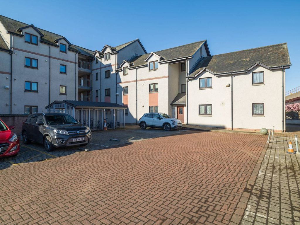 2 bed flat for sale in Portland Place, Inverness, Highland IV1, £ ...