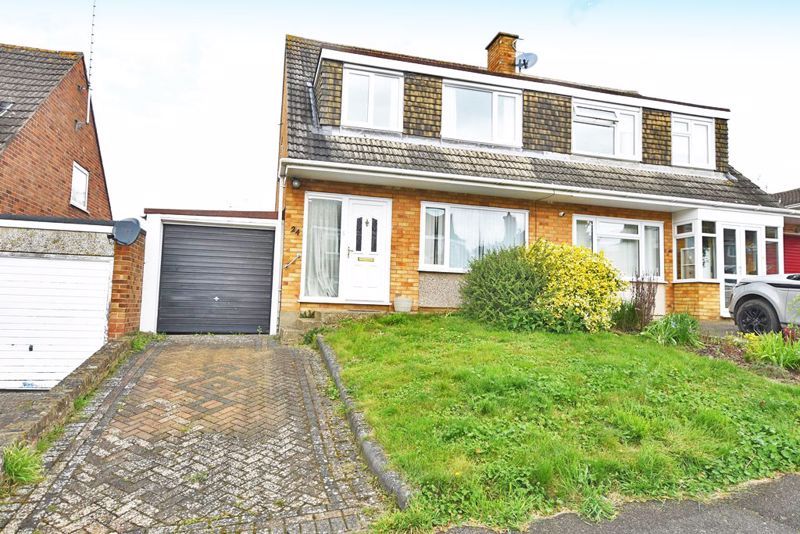 3 Bed Semi Detached House For Sale In Greystones Road Bearsted