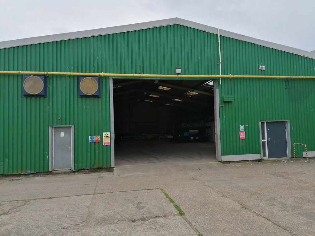 Industrial to let in Lake PO36, Non quoting - Zoopla