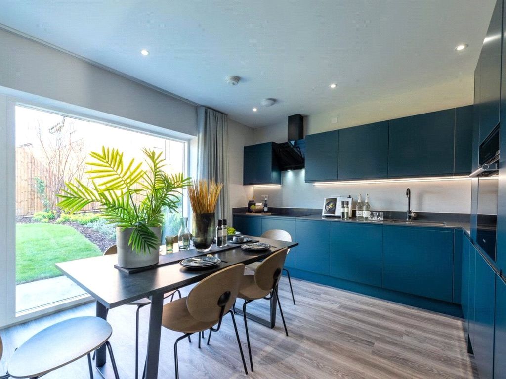 3 bed semi-detached house to rent in Firenza Avenue, Ellesmere Port ...