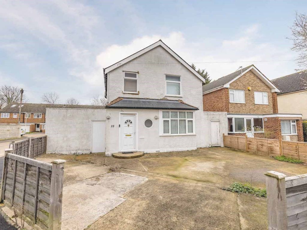 3 bed detached house for sale in Corwell Lane, Hillingdon UB8, £575,000 ...
