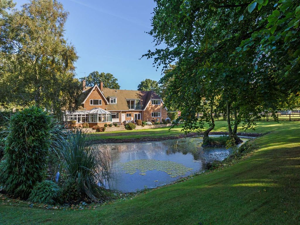 5 bed detached house for sale in The Park, Langton Road, Sausthorpe ...