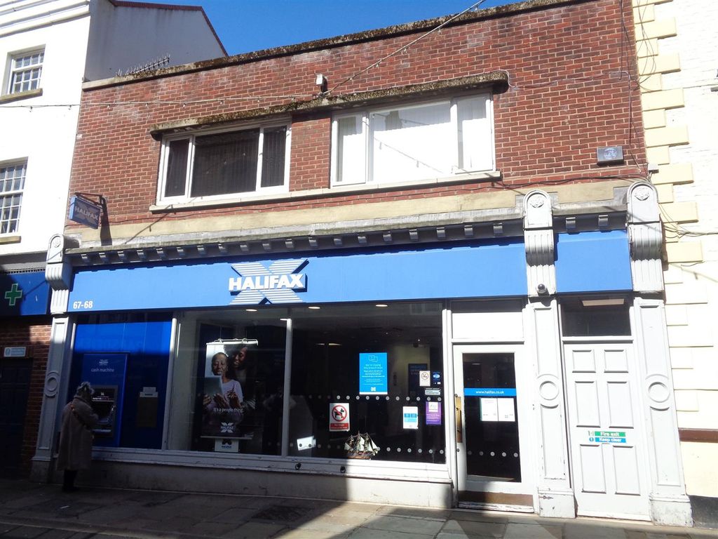 Retail premises to let in Baxtergate, Whitby YO21, £40,000 pa - Zoopla