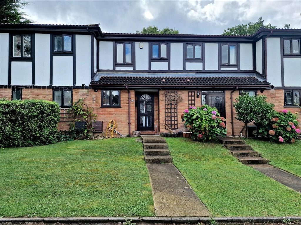 2 bed terraced house to rent in Overbury Avenue, Beckenham BR3, £1,800 ...