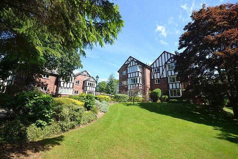 2 bed flat to rent in Cottage Lawns, Heyes Lane, Alderley Edge SK9 - Zoopla