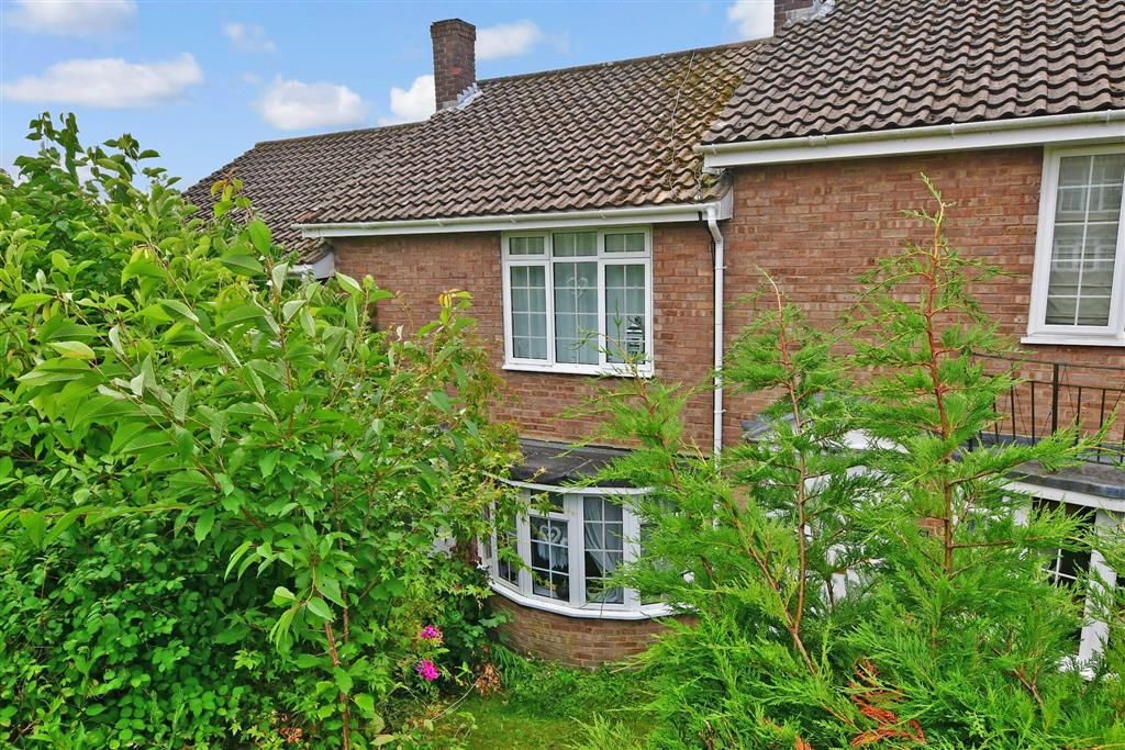 2 Bed Terraced House For Sale In Tower Ride Uckfield East Sussex Tn22