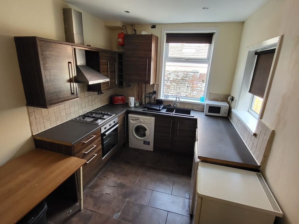 4 bed terraced house to rent in Braemar Road, Fallowfield, Manchester ...