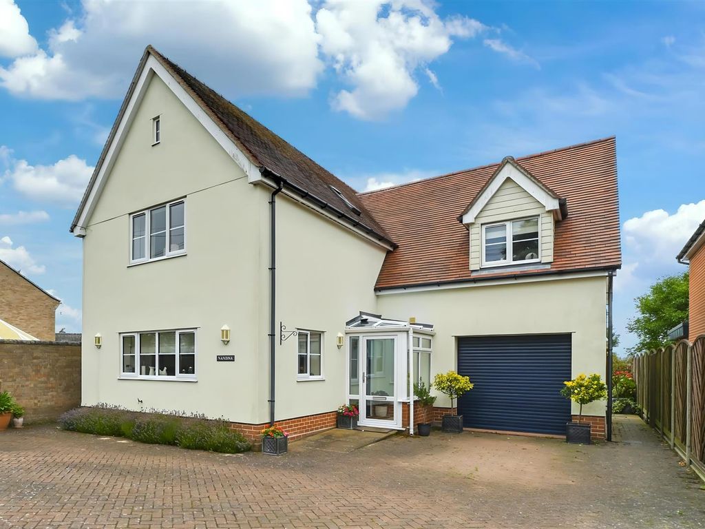 4 bed detached house for sale in Chequers Road, Little Bromley ...