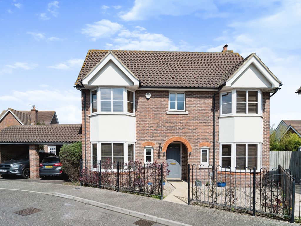4 bed detached house for sale in Parnell Close, Chafford Hundred, Grays ...