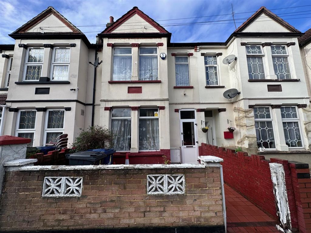 3 Bed Terraced House For Sale In Tudor Road Southall Ub1 £499 950