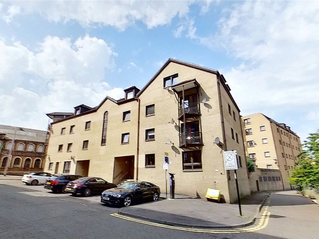 1 bed flat to rent in Elliot Street, Glasgow G3, £925 pcm - Zoopla