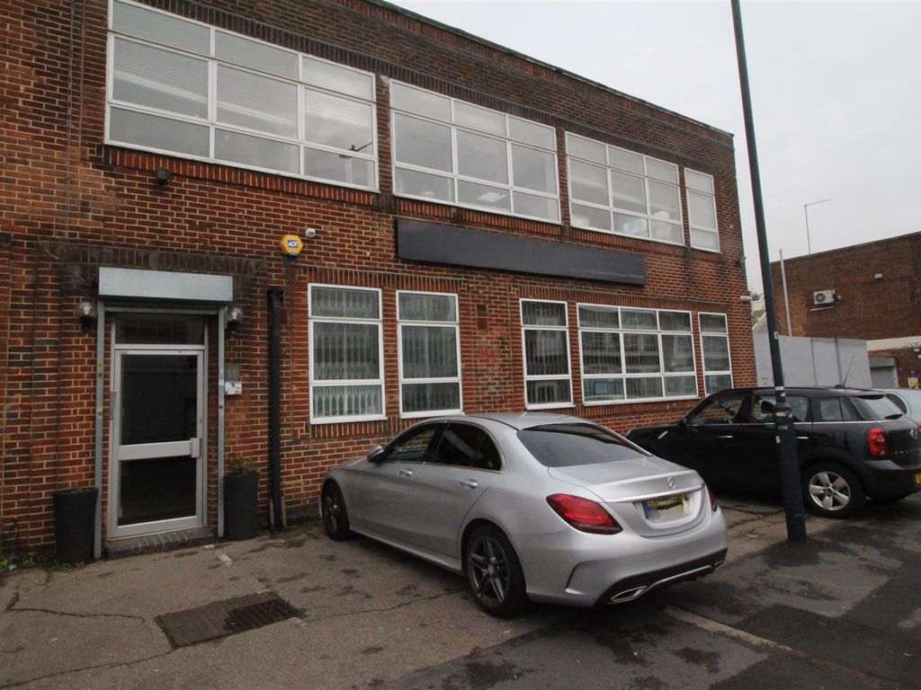 Property to let in Carlisle Road, London NW9, £55,000 pa - Zoopla
